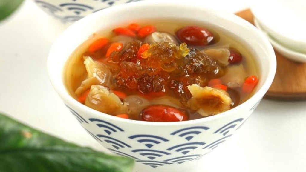 Bật mí cách nấu chè tuyết yến thơm ngon bổ dưỡng - Nhà thuốc FPT Long Châu