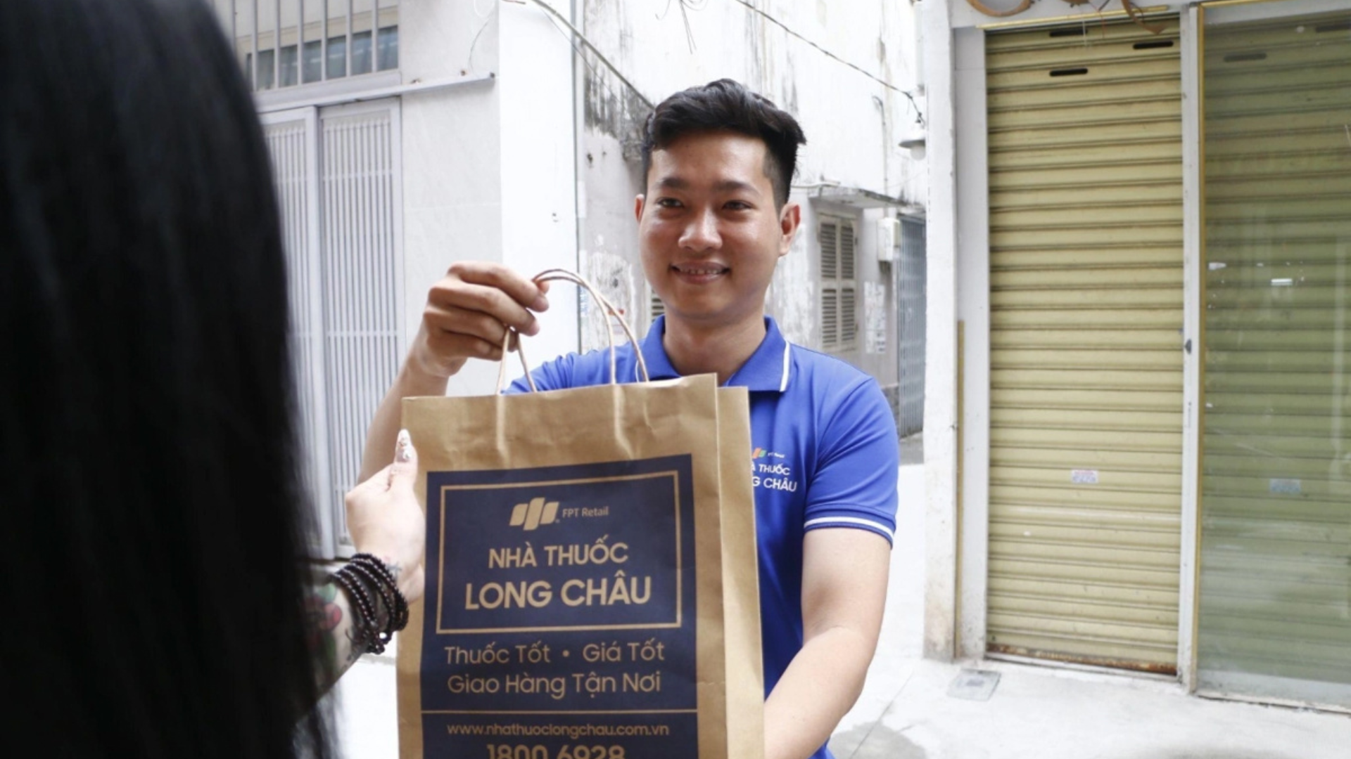 Mua thuốc online ở đâu uy tín? Hướng dẫn đặt hàng tại Nhà thuốc Long ...