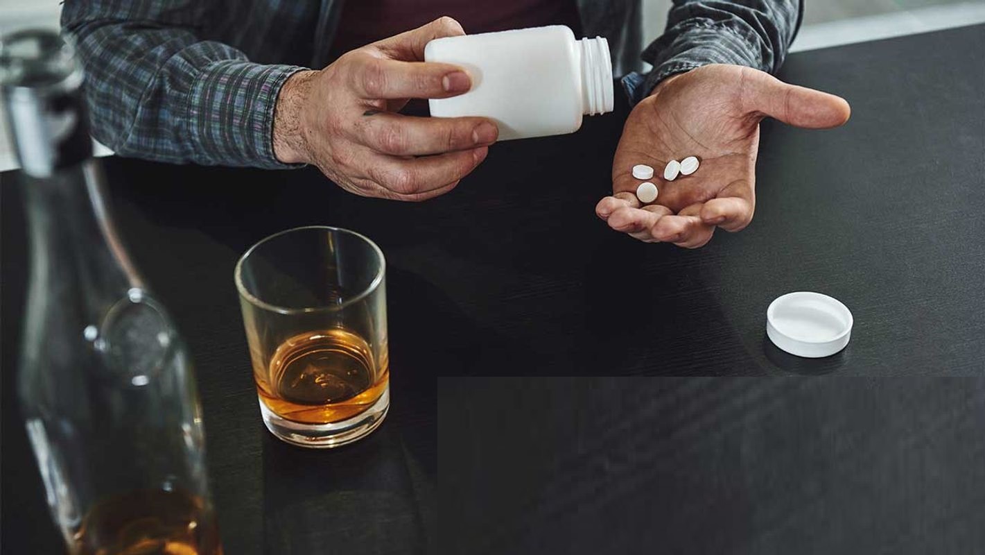 Có nên dùng thuốc chống say rượu Me 21 để giải rượu nhanh không?
